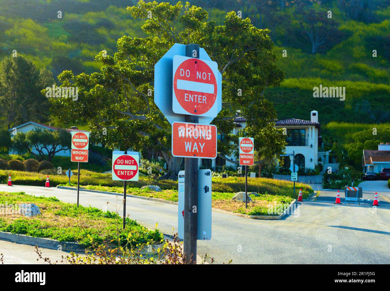 Car driving wrong way on road hi-res stock photography and images - Alamy