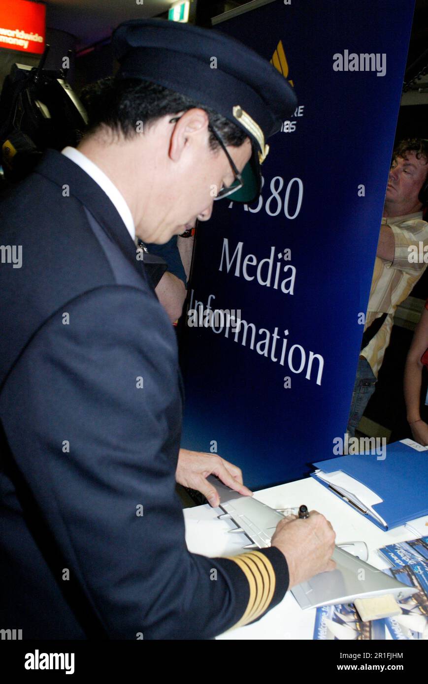 Captain Robert Ting, pilot of the first commercial Singapore Airlines ...