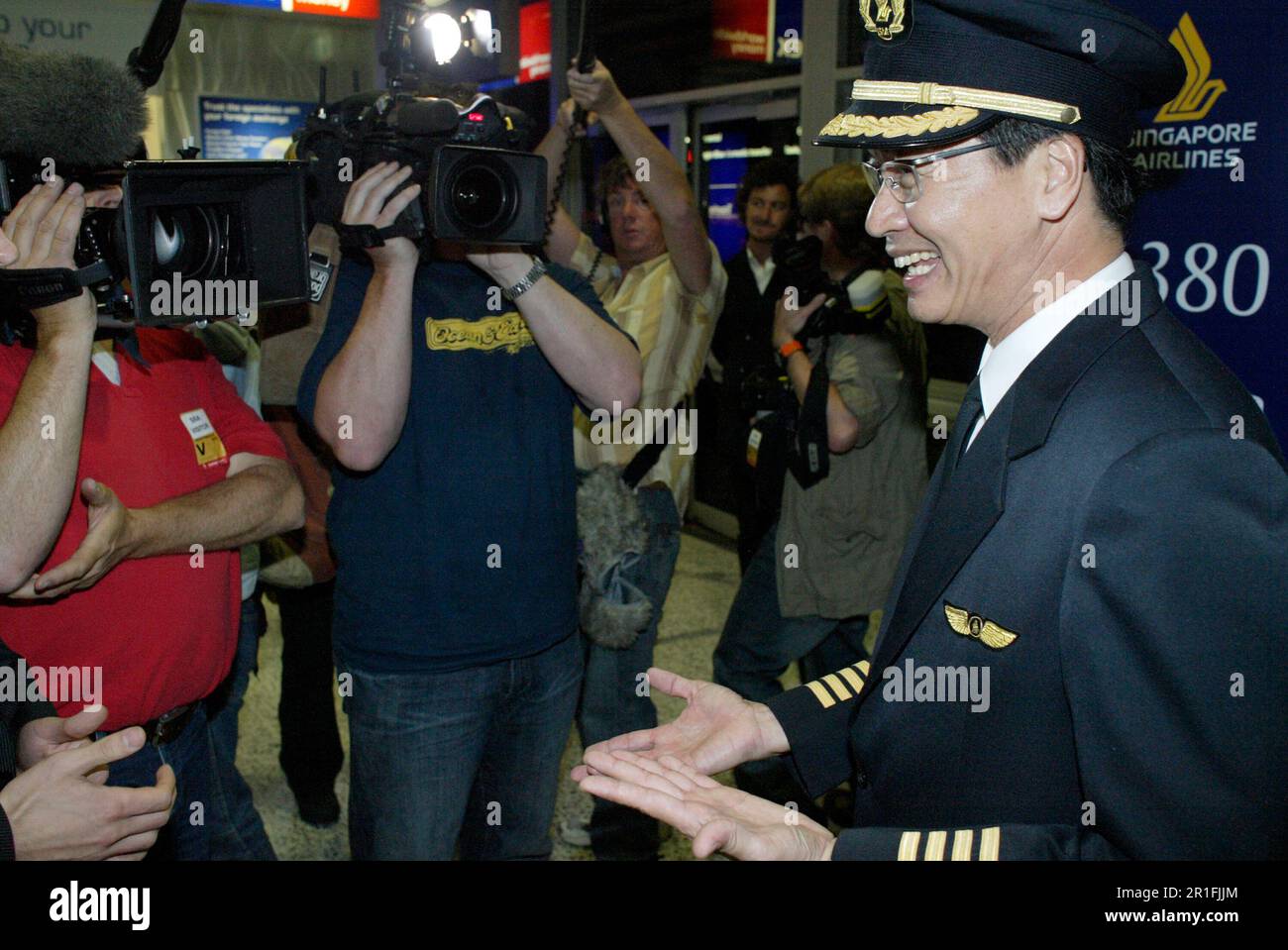 Captain Robert Ting, pilot of the first commercial Singapore Airlines ...