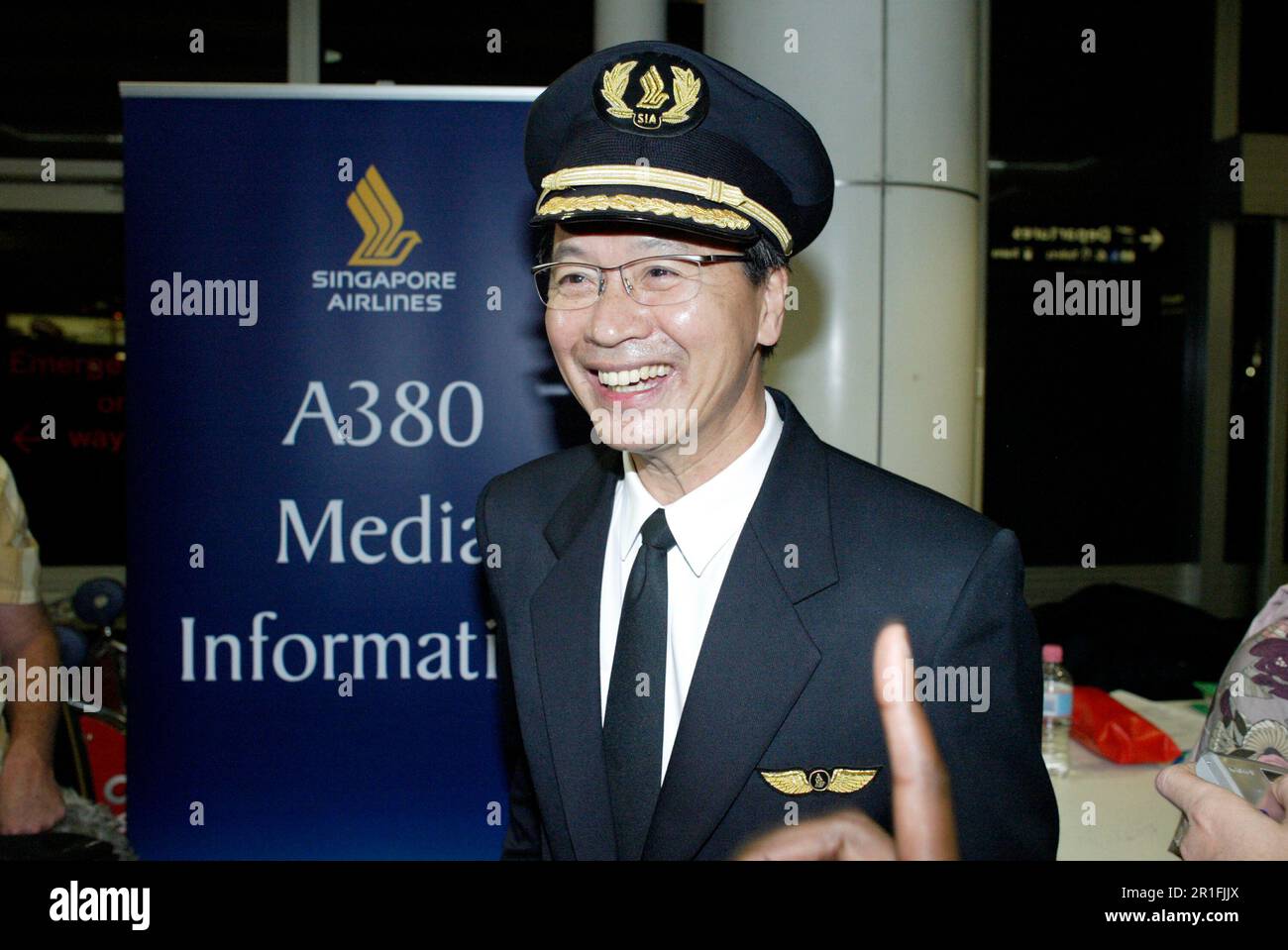 Captain Robert Ting, pilot of the first commercial Singapore Airlines ...