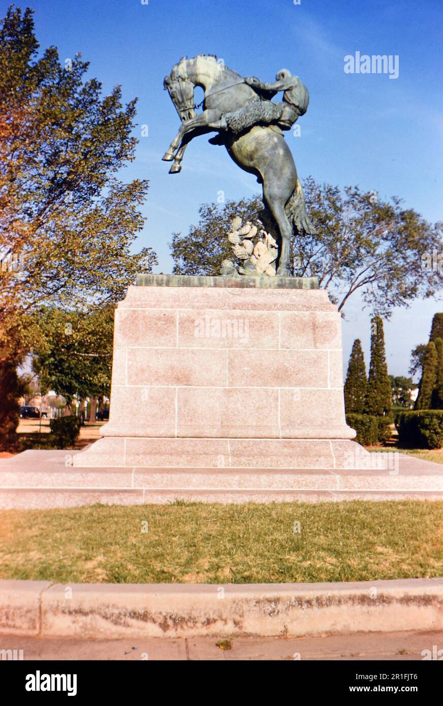Tribute to Range Riders Statue by sculptor Constance Whitney Warren on ...