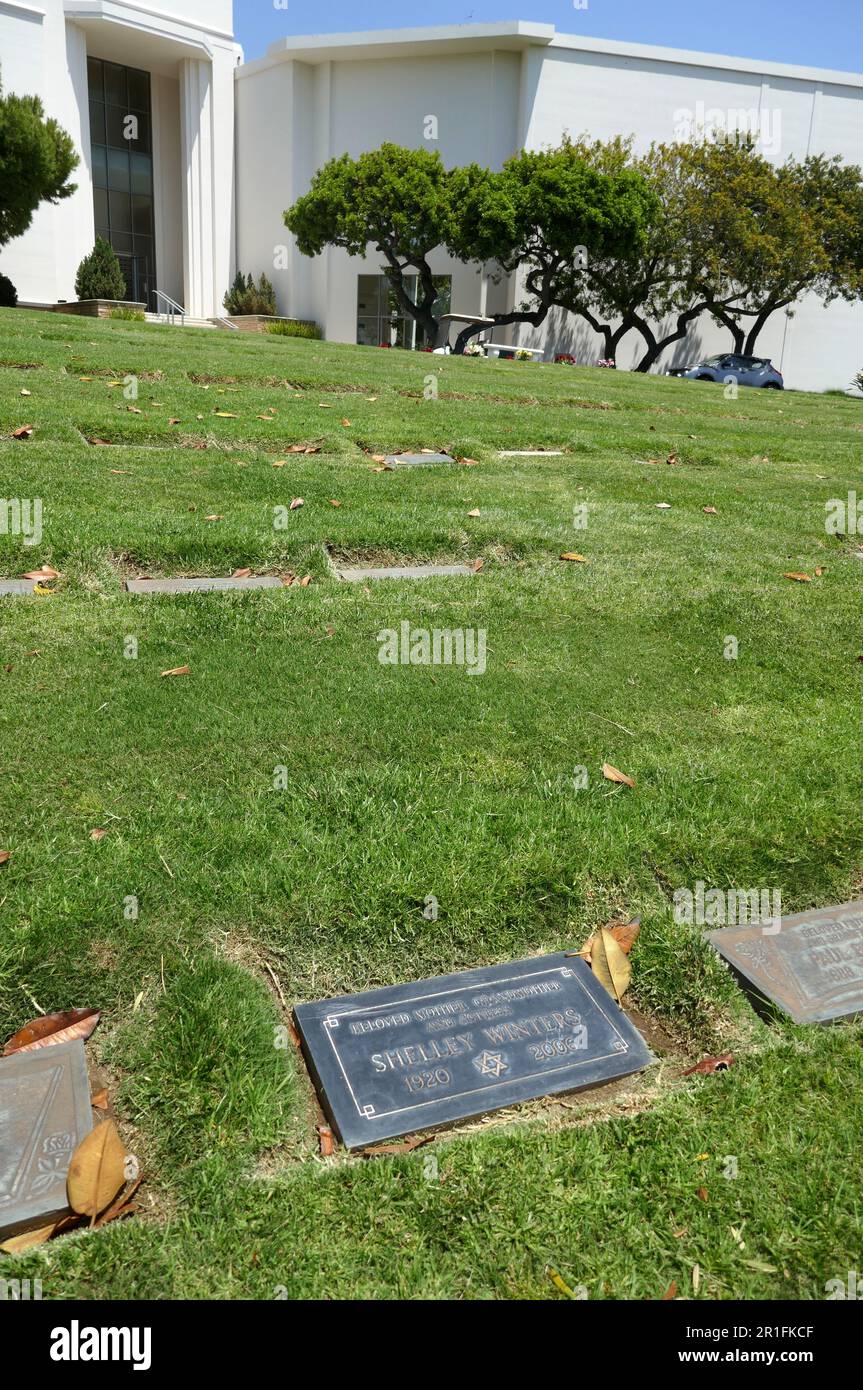Los Angeles, California, USA 12th May 2023 Actress Shelley Winters Grave in Hillside Slope at ...