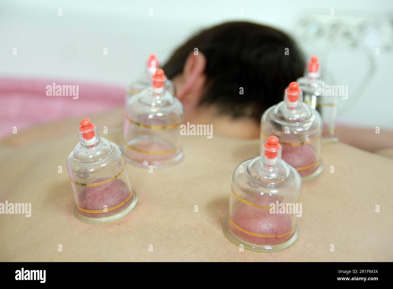 Suction gun hi-res stock photography and images - Alamy