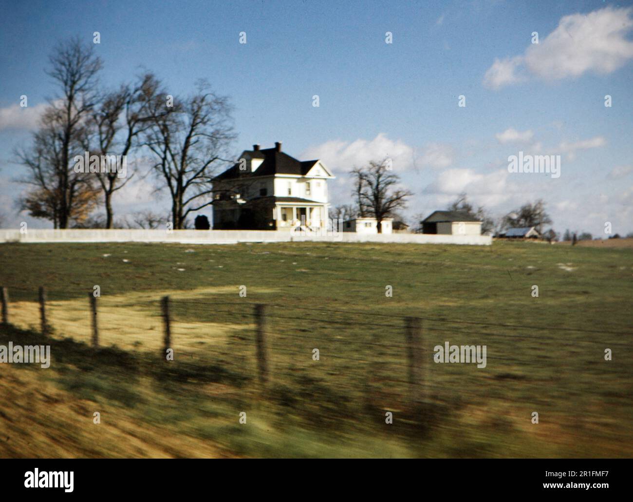 1940s Farmhouse 1950's Farmhouse Interior Google Search