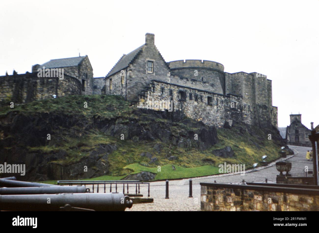 1950s historical edinburgh scotland hi-res stock photography and images ...