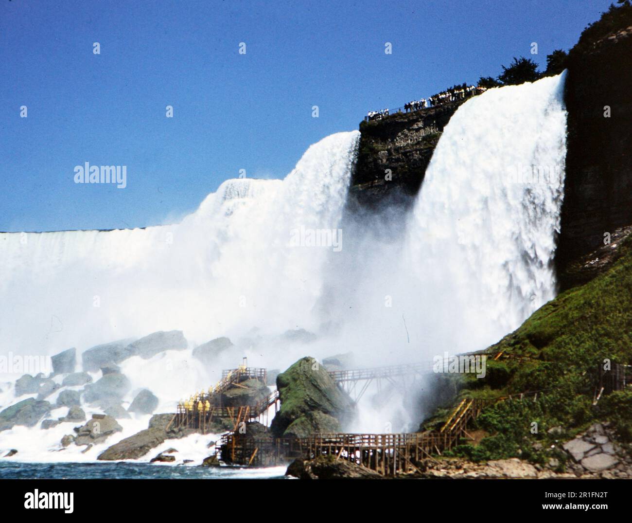 1950s niagra falls hi-res stock photography and images - Alamy