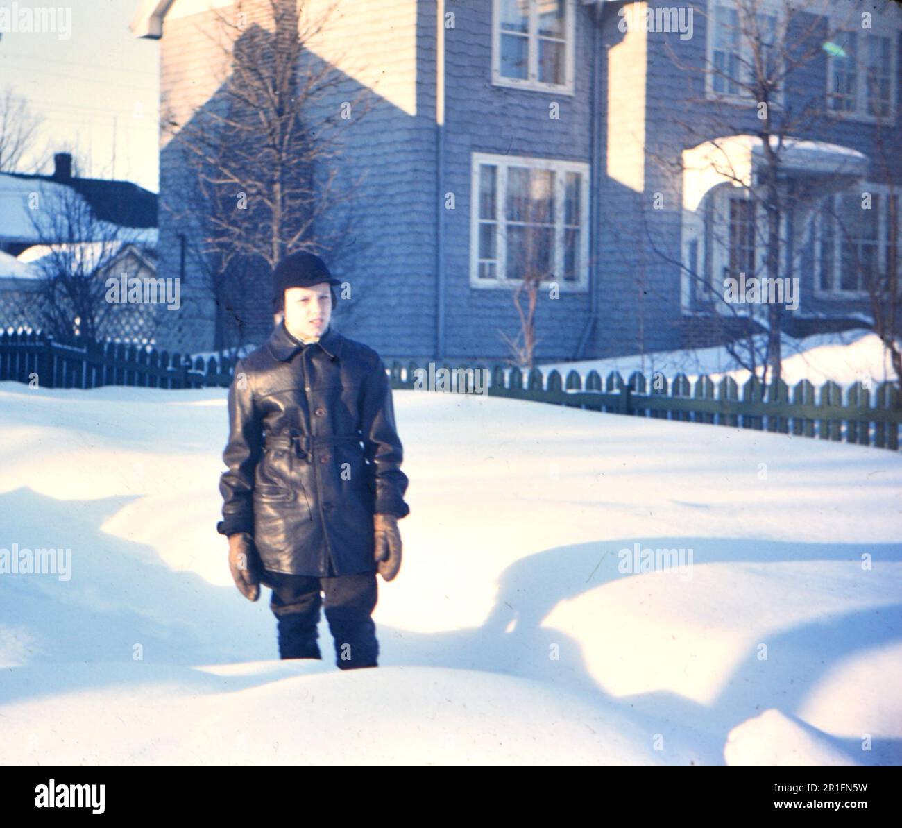 Boy snow winter 1940s hi-res stock photography and images - Alamy