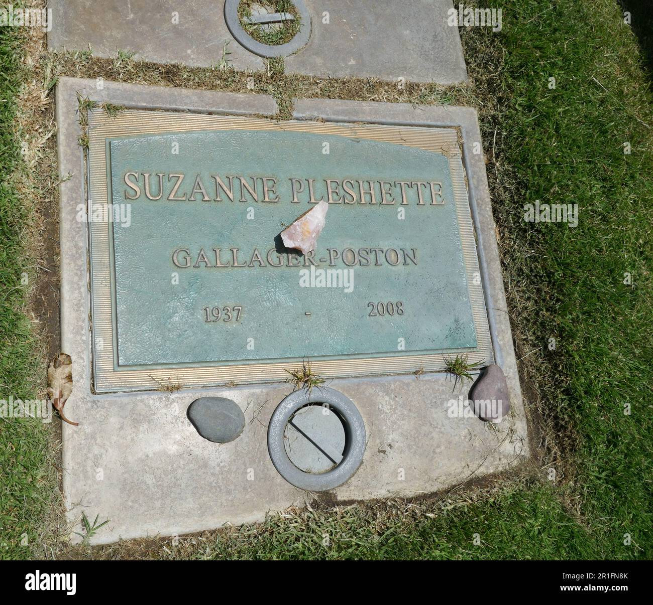 Los Angeles, California, USA 12th May 2023 Actress Suzanne Pleshette ...