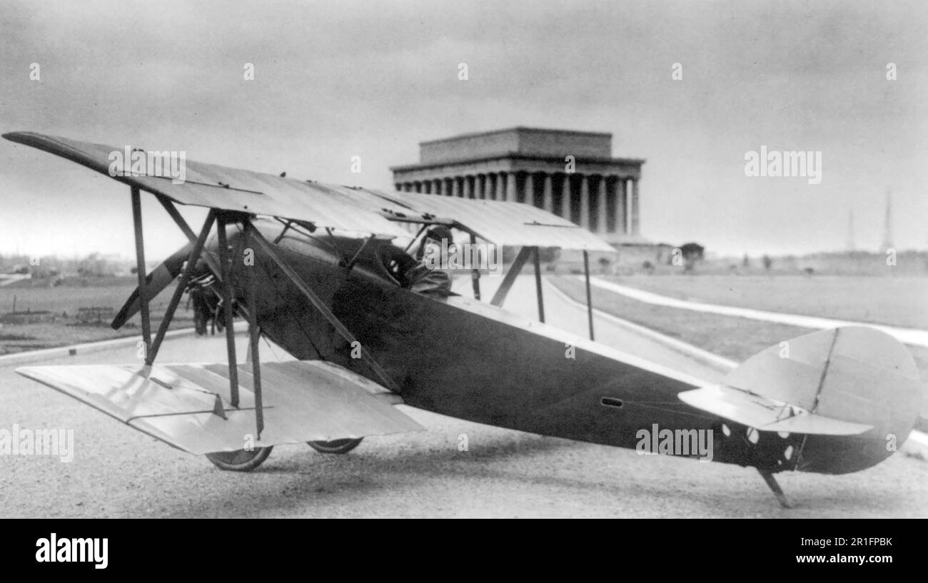 Sperry airplane hi-res stock photography and images - Alamy