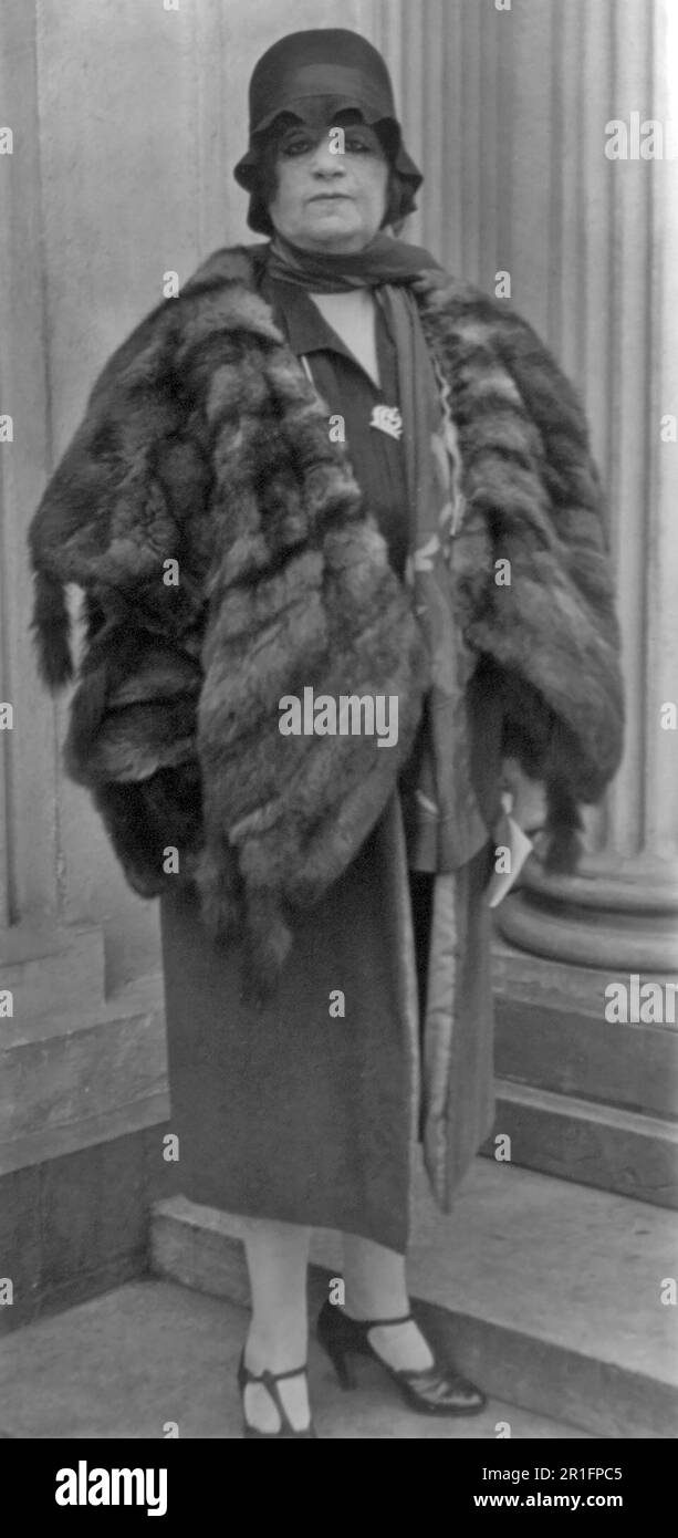 Archival Photo: Miss Nellie B. Dolgorouky, sister-in-law of the late ...