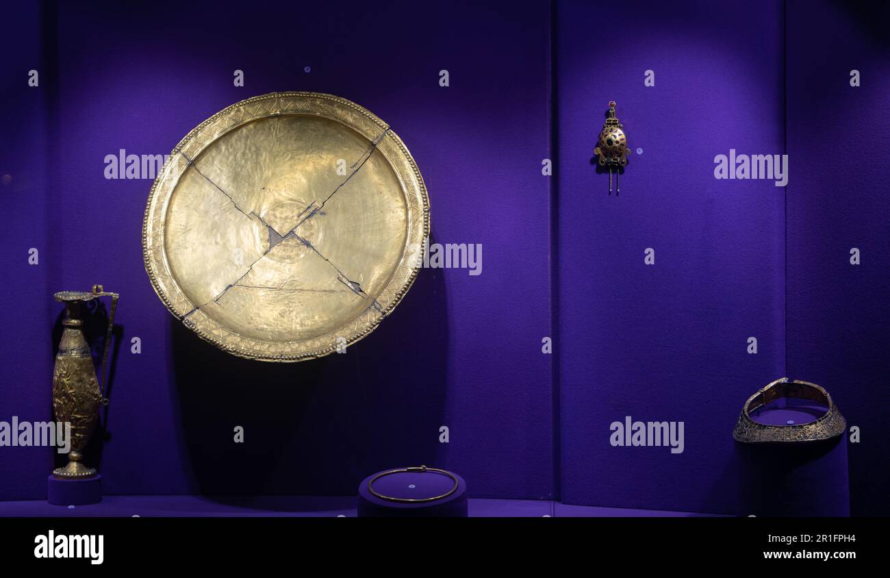 Pietroasa treasure hi-res stock photography and images - Alamy