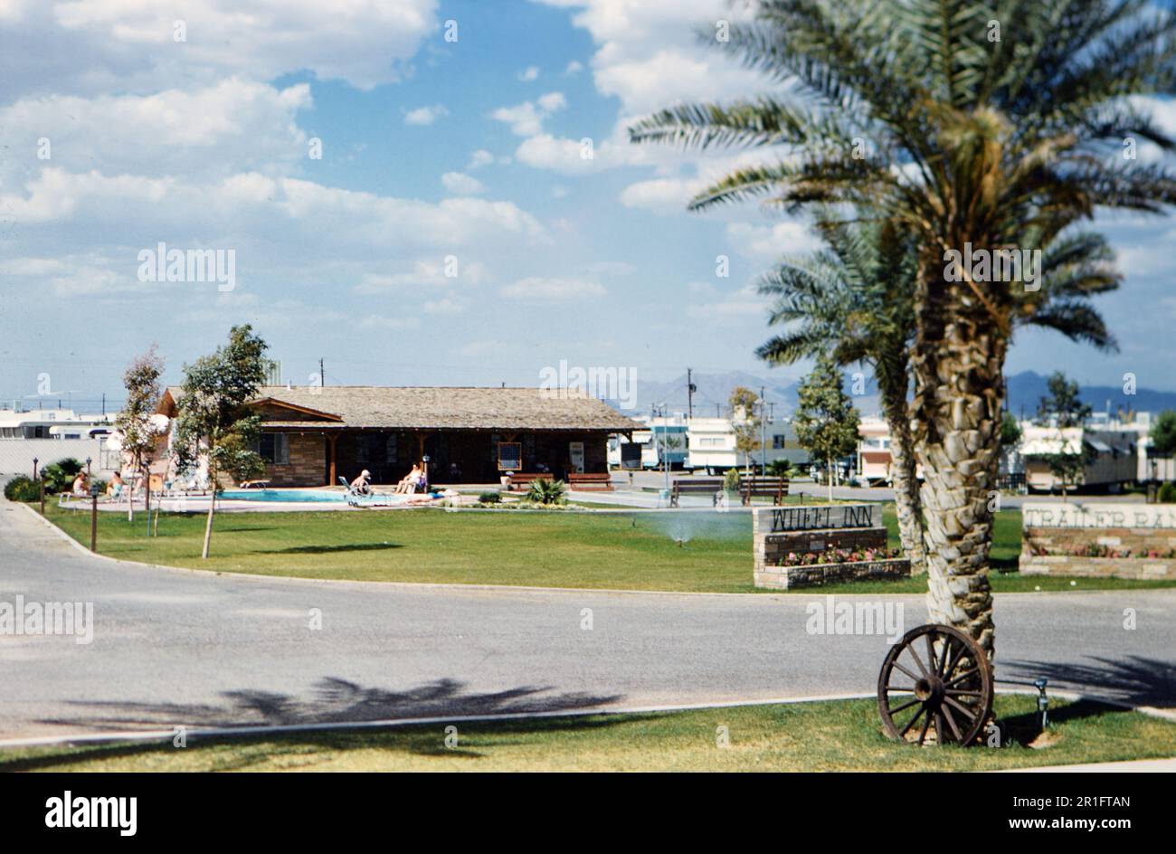 Wheel inn trailer ranch hi-res stock photography and images - Alamy