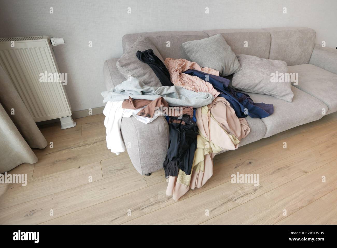 Tidy messy contrast hi-res stock photography and images - Alamy
