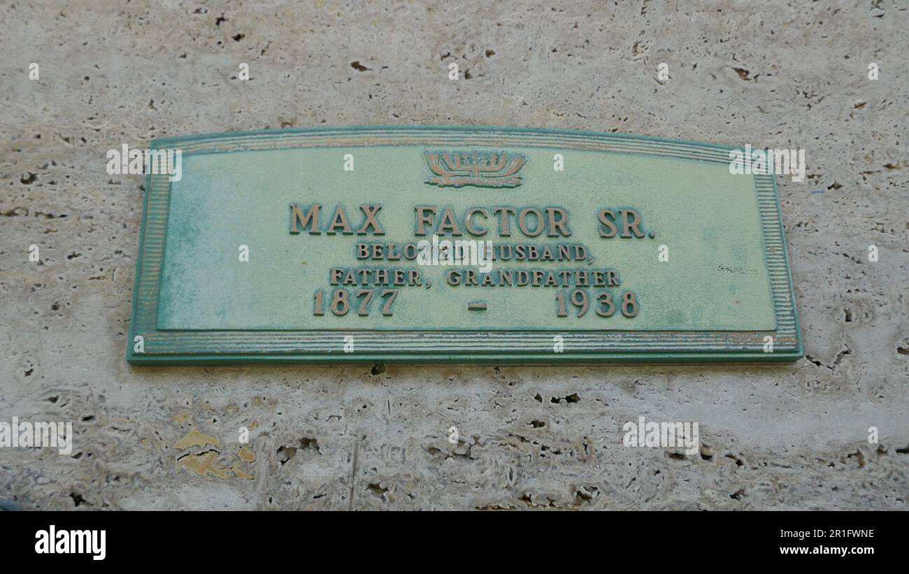 Hillside memorial park culver hi-res stock photography and images - Alamy