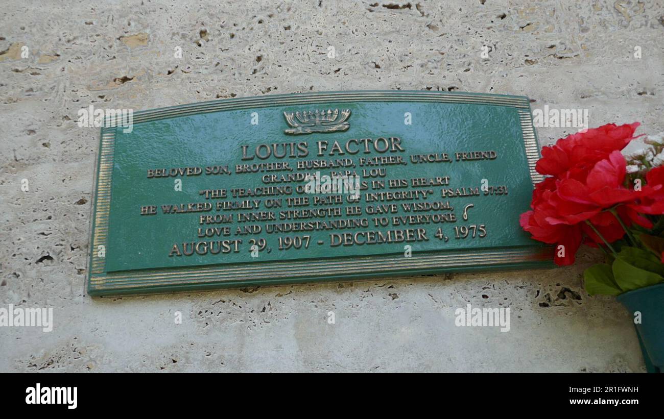Los Angeles, California, USA 12th May 2023 Louise Factor Grave at ...