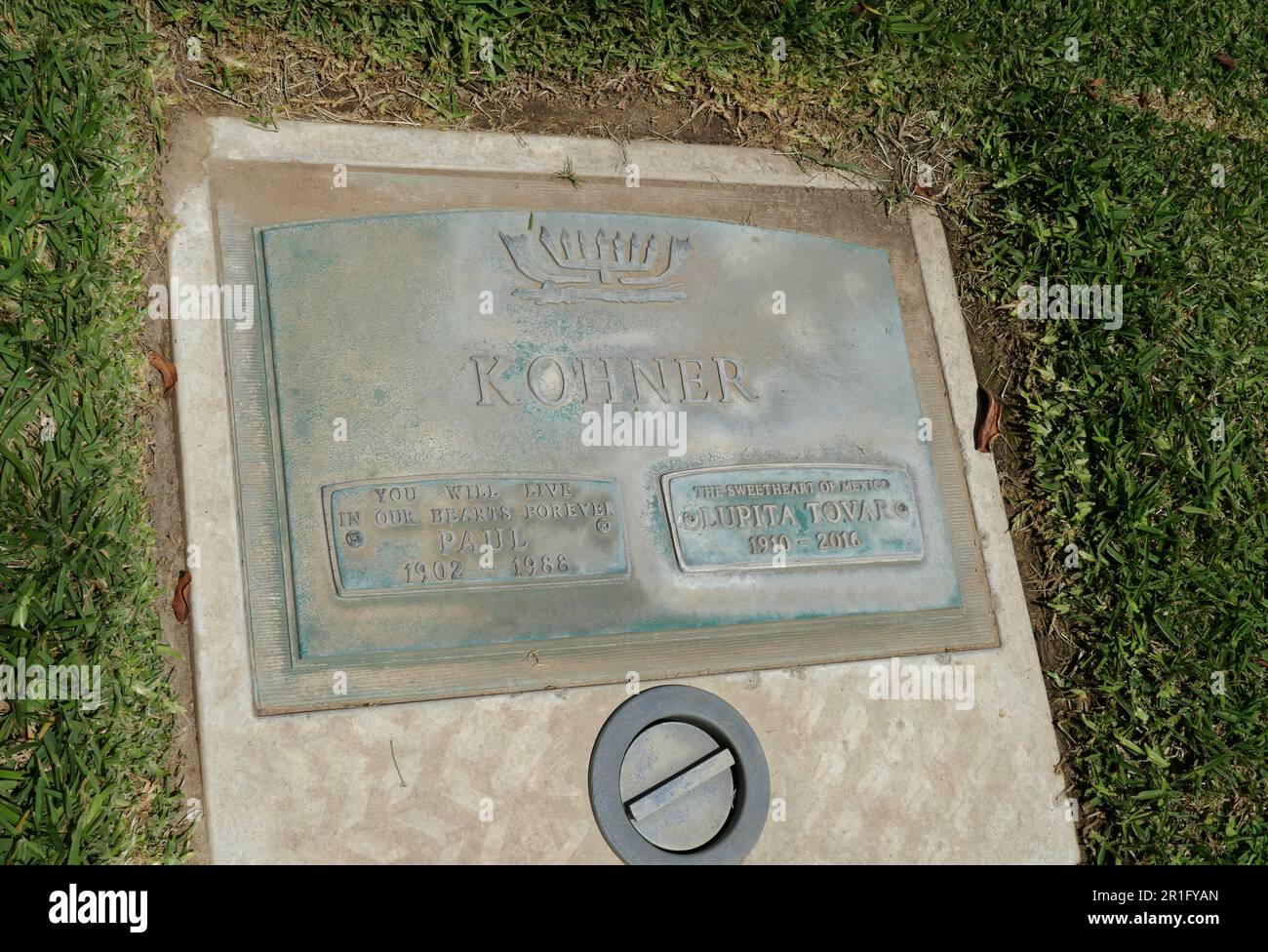 Paul kohner hi-res stock photography and images - Alamy