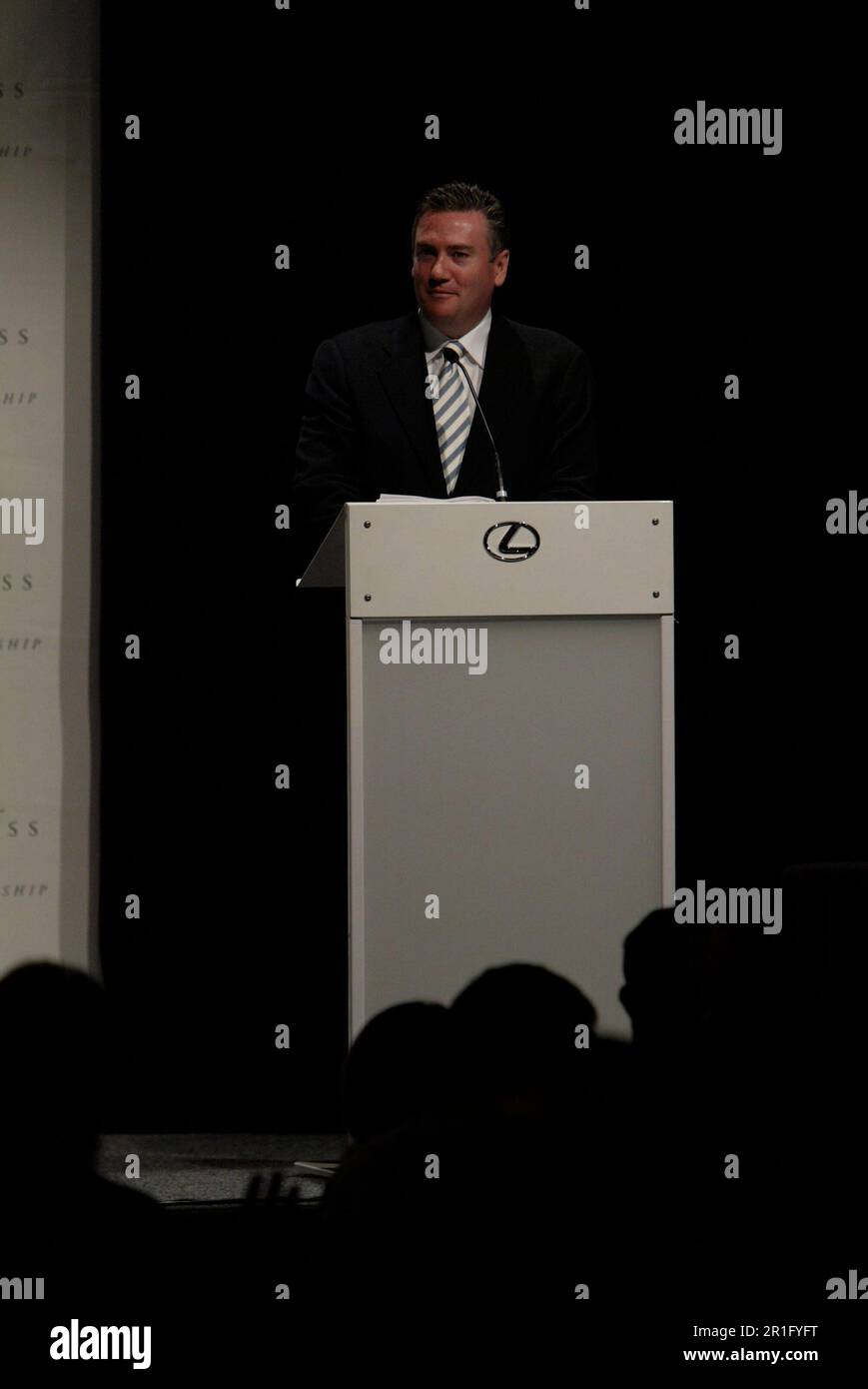 Eddie Maguire introduces Al Gore, 45th Vice President of the United ...