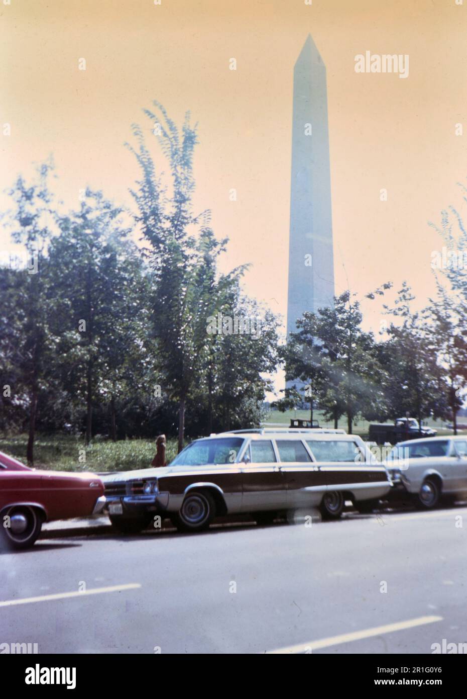 1968 washington monument hi-res stock photography and images - Alamy