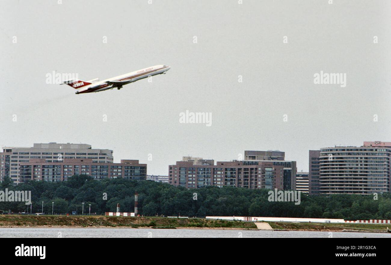 Archival twa airlines hi-res stock photography and images - Alamy