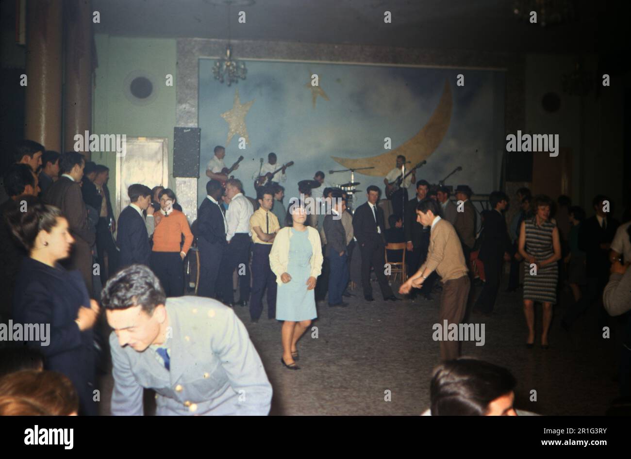 1960s college kids hi-res stock photography and images - Alamy