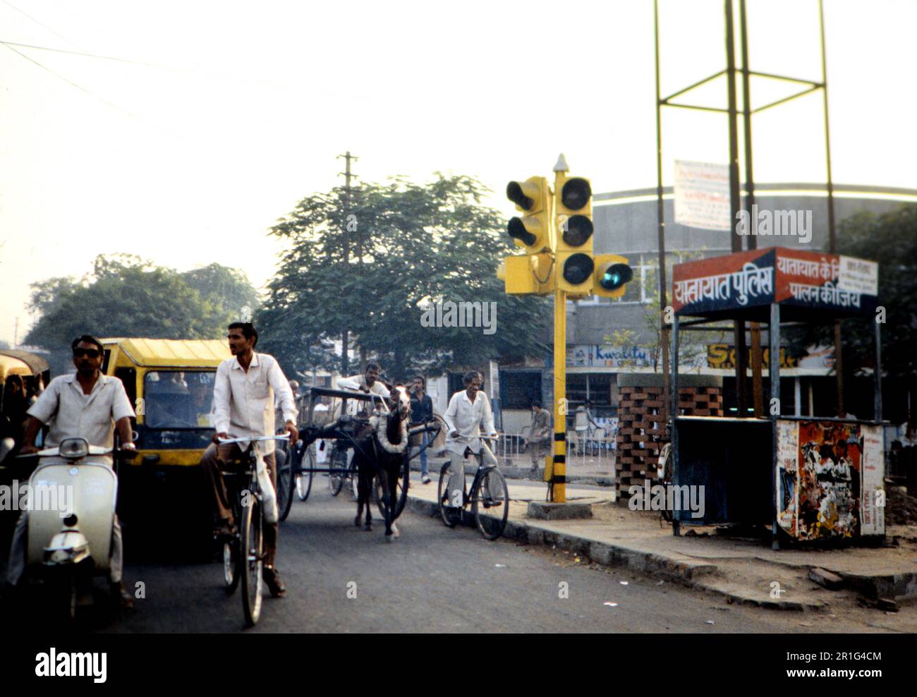 1980s iindia traffic hi-res stock photography and images - Alamy