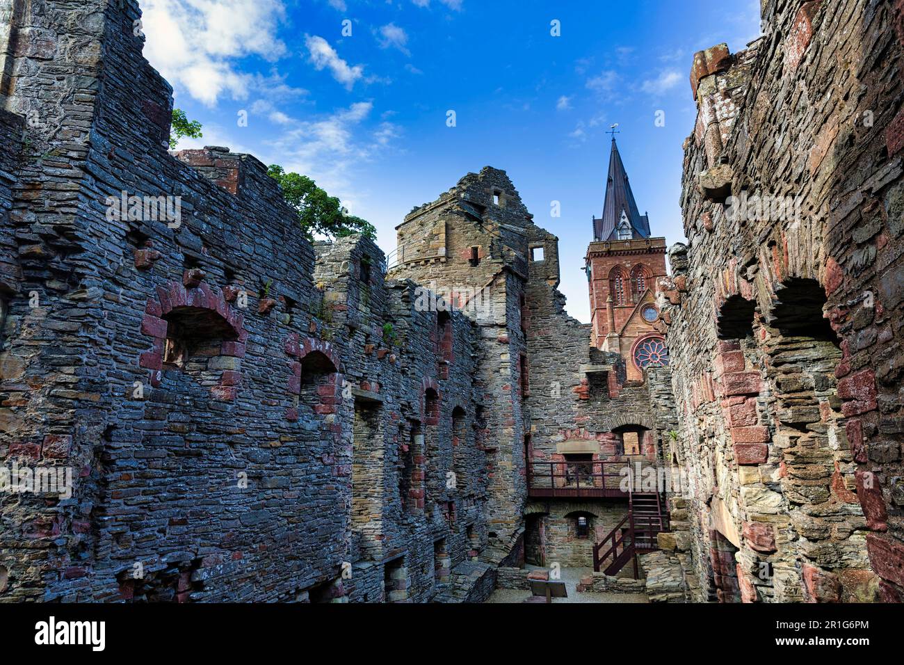 Castle ruins and former bishop's residence, Bishop's Palace, Kirkwall ...
