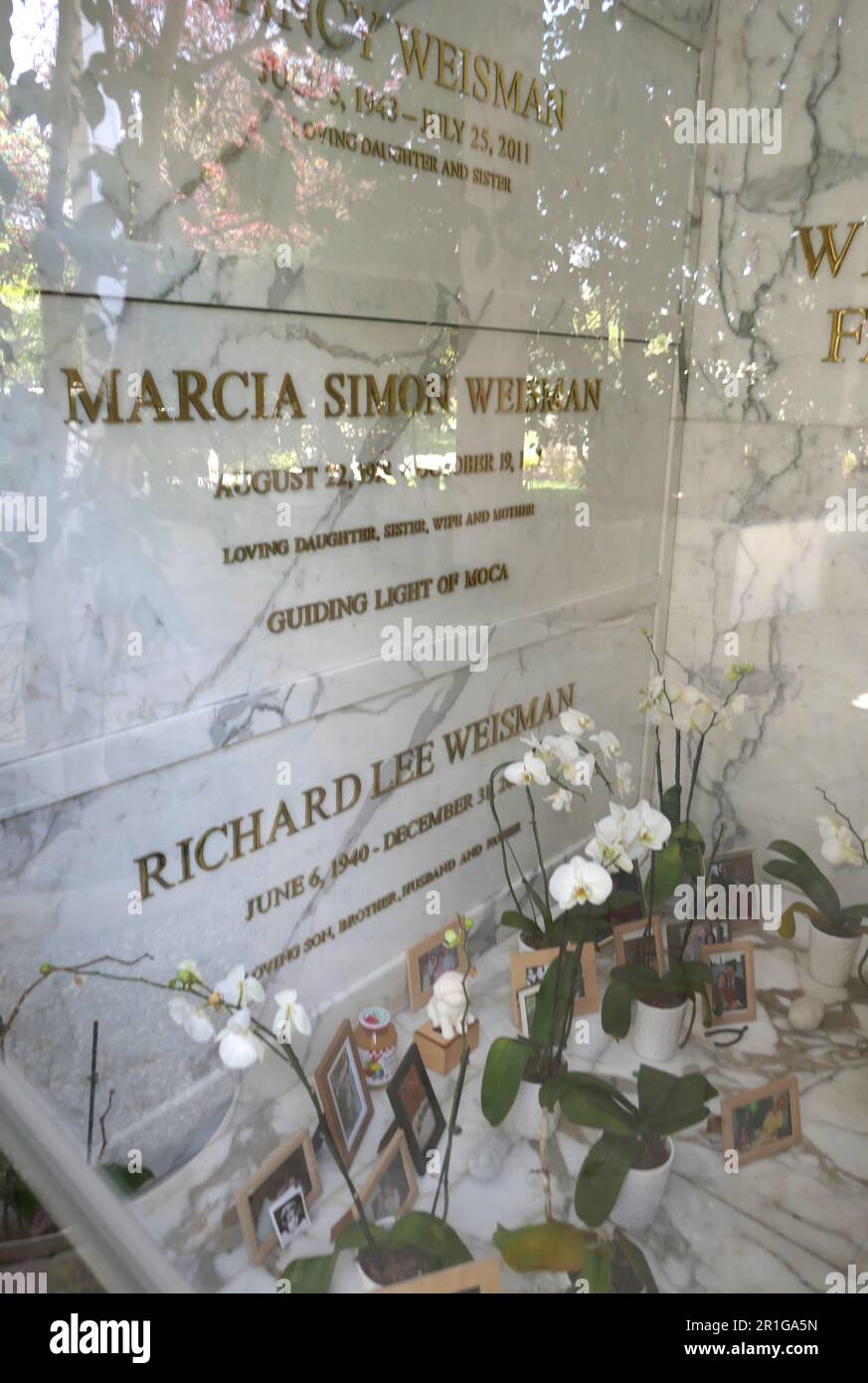 Los Angeles, California, USA 12th May 2023 Marcia Simon Weisman Grave ...