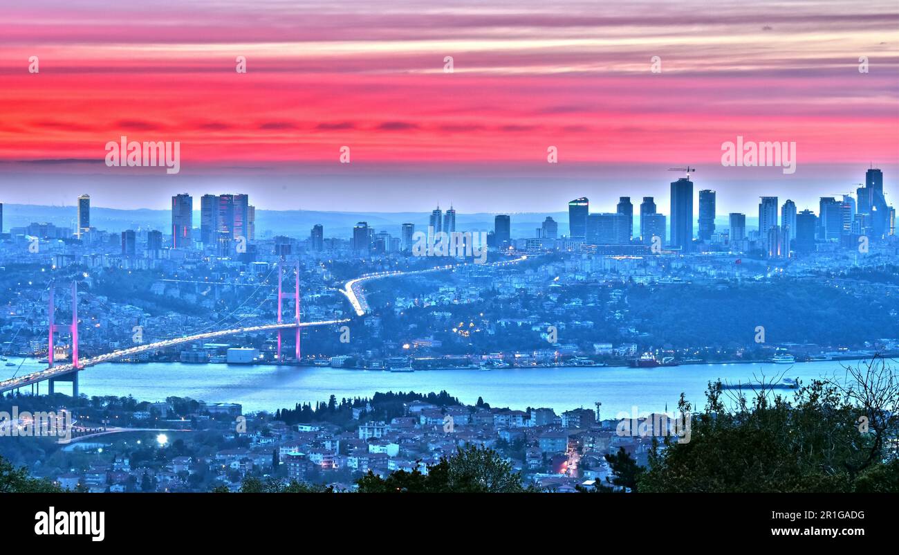 Istanbul bosphorus bridge view night hi-res stock photography and ...