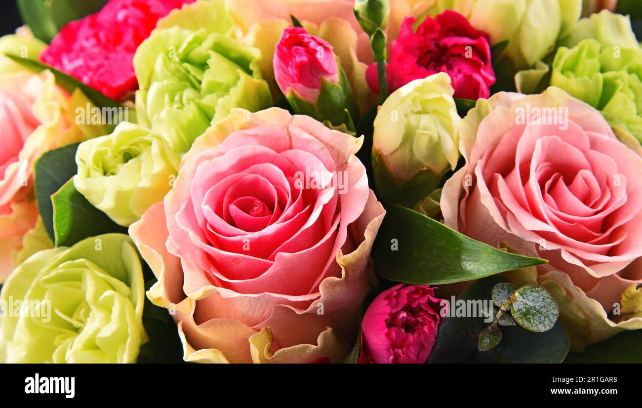 Bouquet with roses hi-res stock photography and images - Alamy