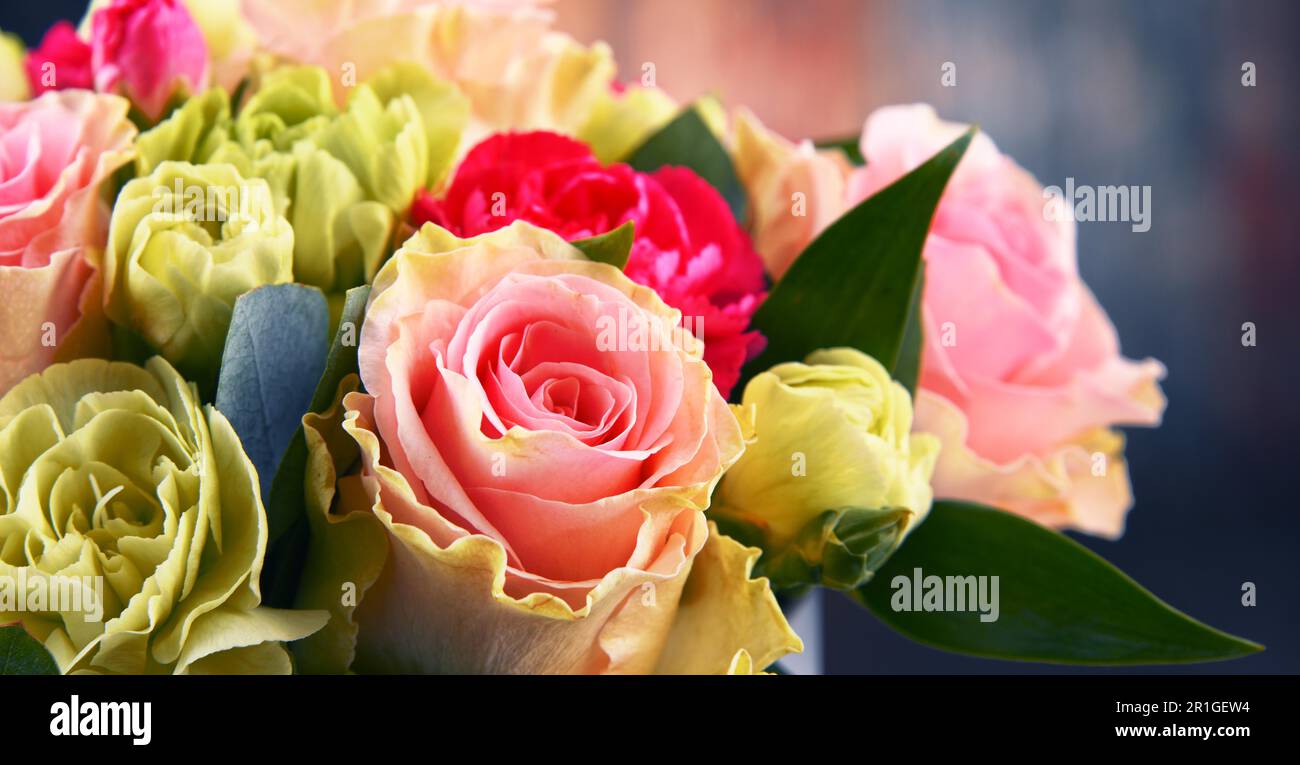 Bouquet with roses hi-res stock photography and images - Alamy