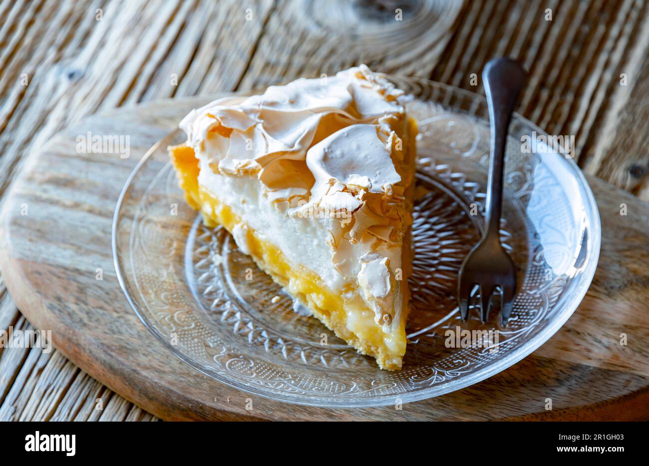 Lemon torte hi-res stock photography and images - Alamy