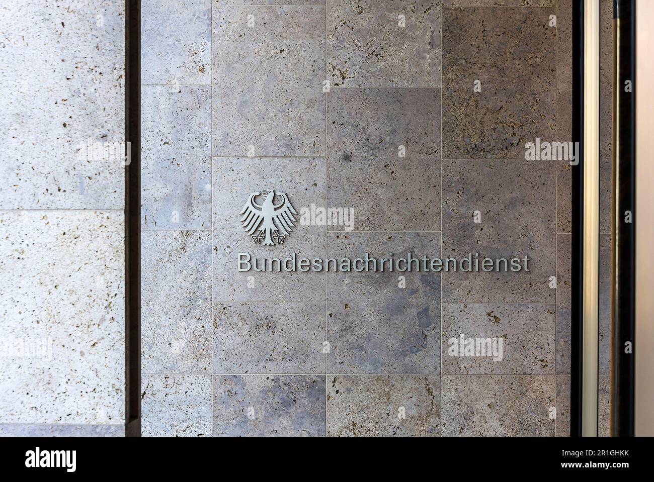 Berlin heraldic animal hi-res stock photography and images - Alamy