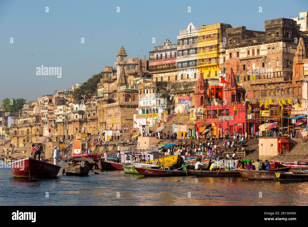 City view, early morning boat trip on the holy river Ganges, city view ...
