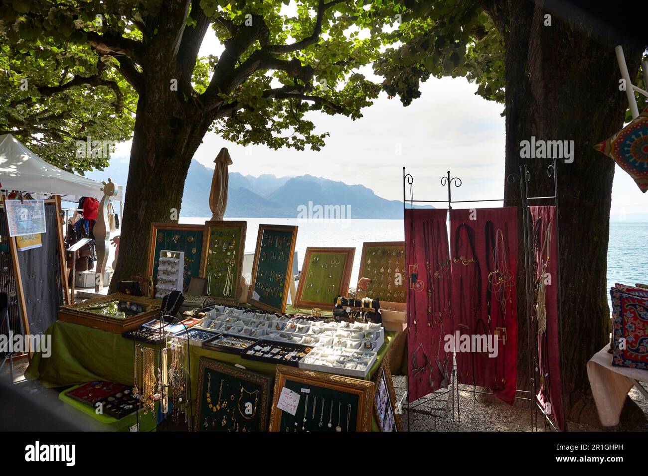 Geneva market hi-res stock photography and images - Alamy