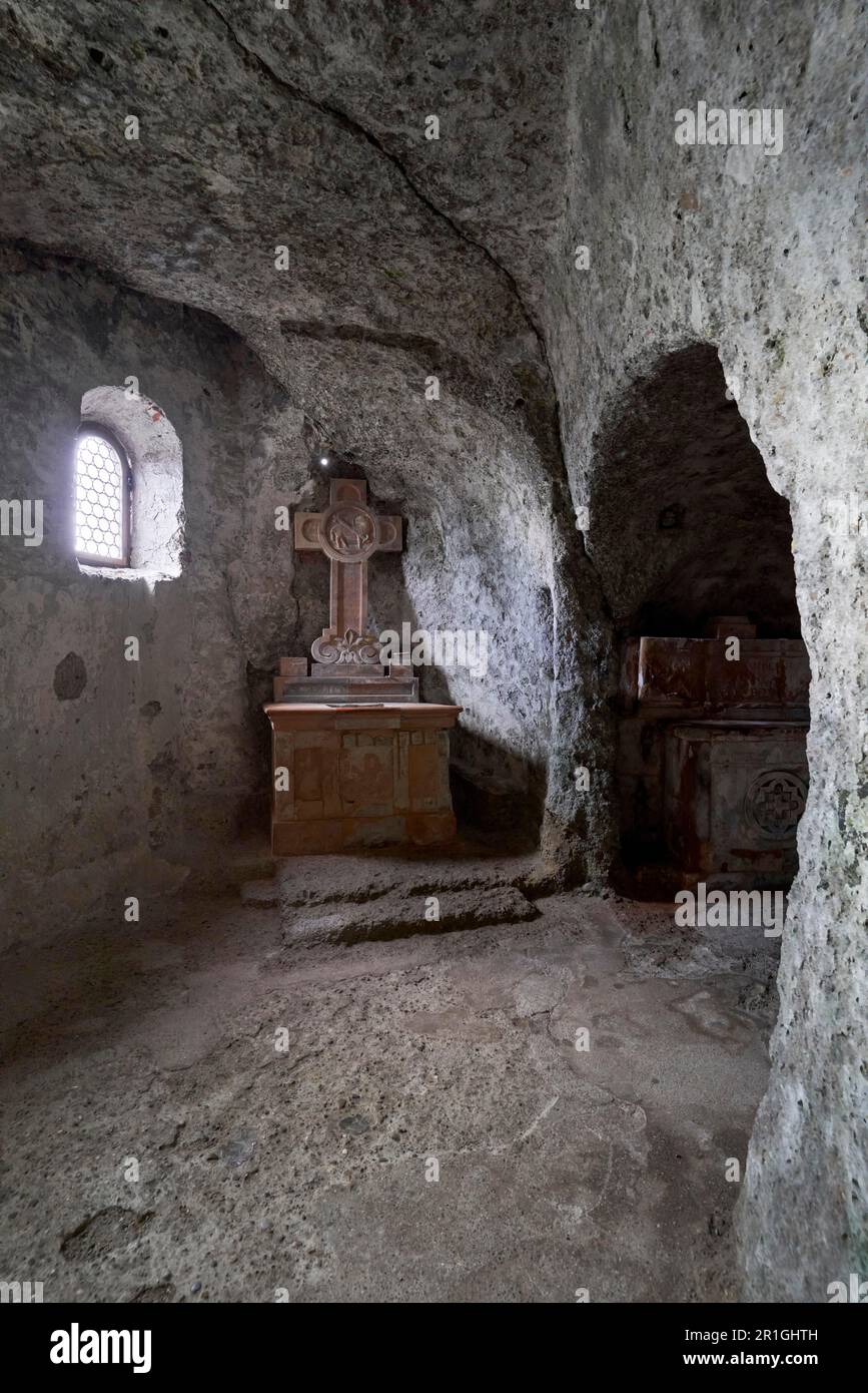 Early Christian Maximus Chapel, St. Peter's Cemetery Catacombs ...