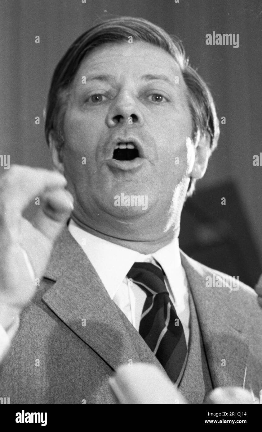Germany chancellor helmut schmidt spd Black and White Stock Photos ...
