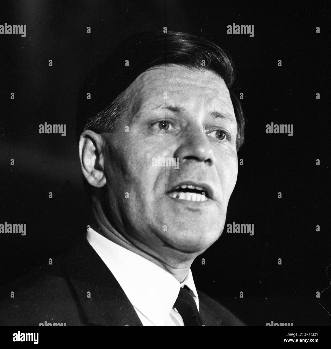 Personalities from politics, economy and culture from the years 1965-71 ...