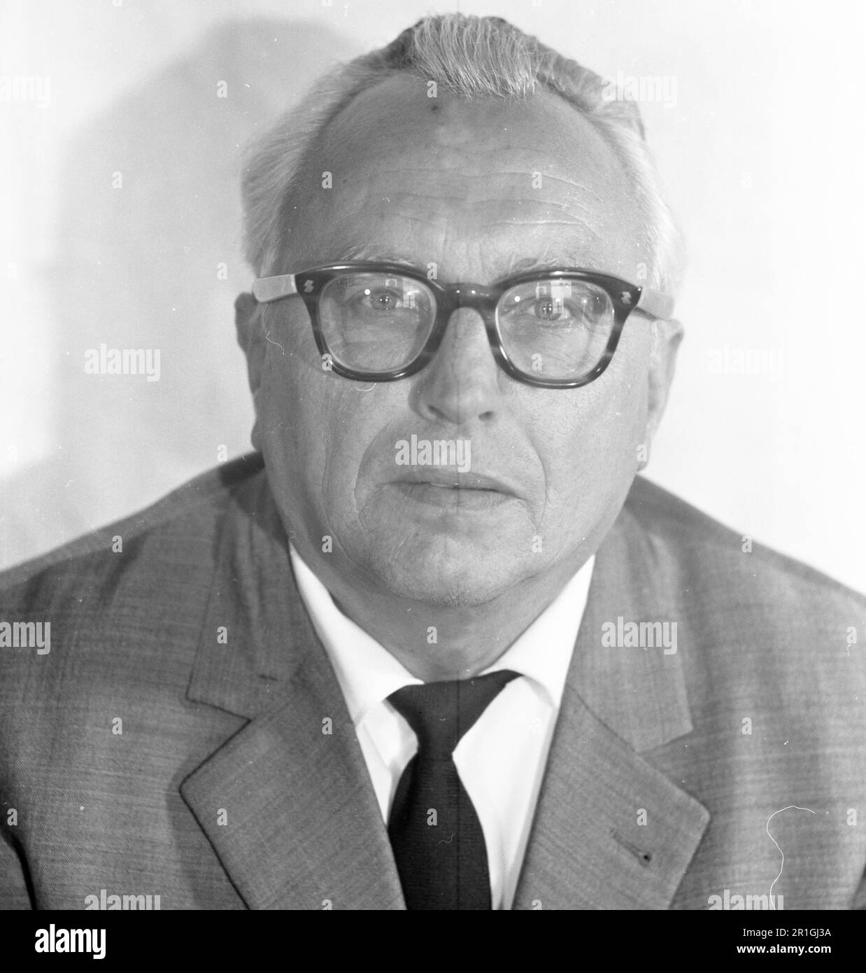 Personalities from politics, economy and culture from the years 1965-71 ...