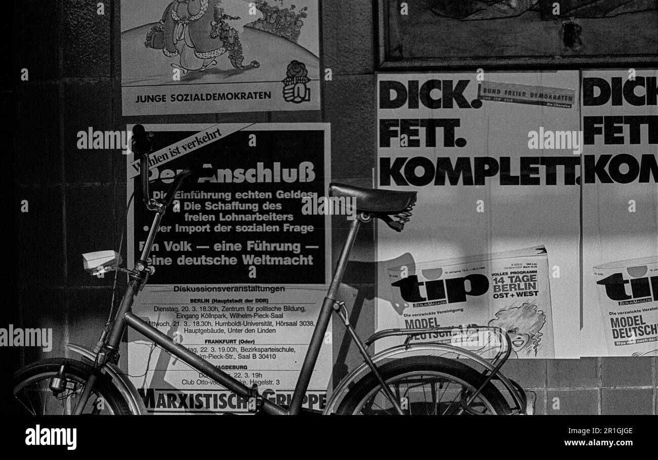 GDR, Berlin, 16.03.1990, Election Poster: Young Social Democrats, and ...