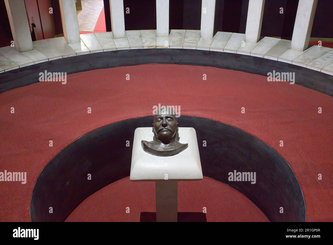 Stalin propaganda painting hi-res stock photography and images - Alamy