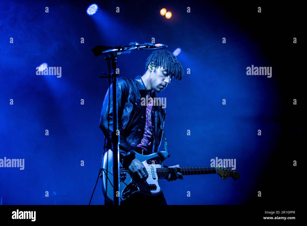 Josh Jenkinson (Inhaler Stock Photo - Alamy