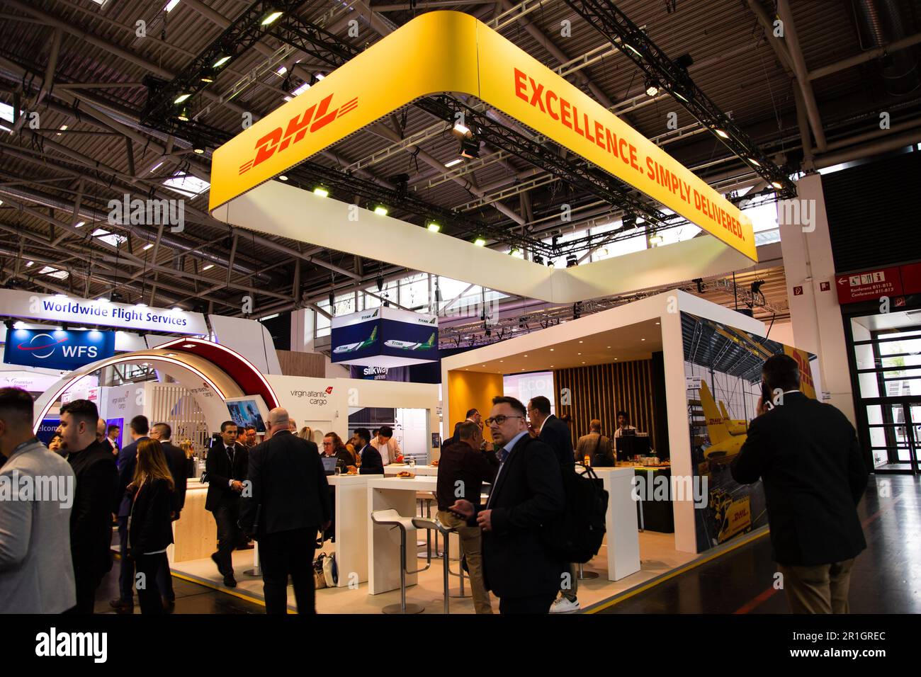 Dhl supply chain hi-res stock photography and images - Alamy