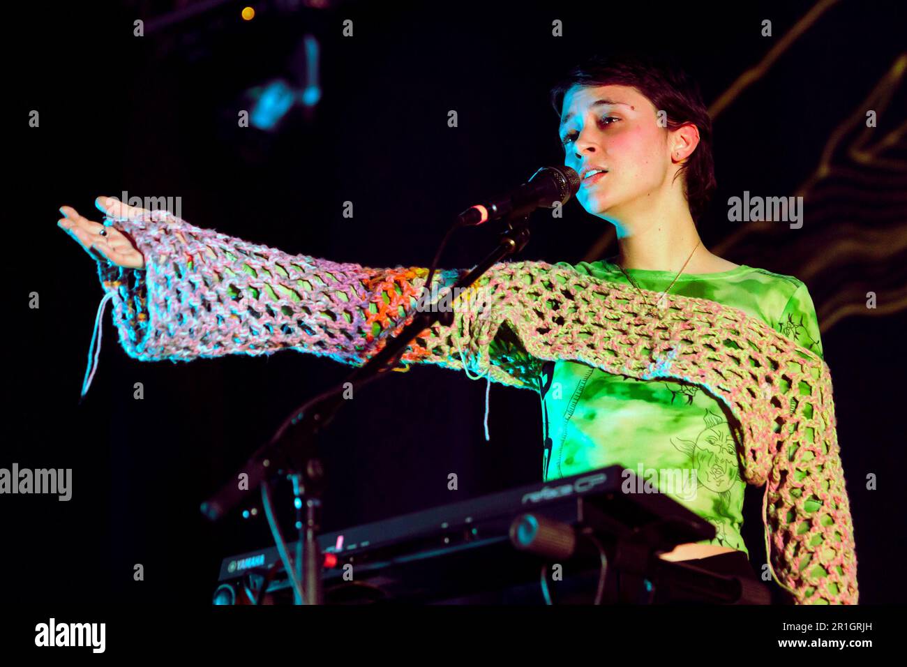 Pomme singer hi-res stock photography and images - Alamy