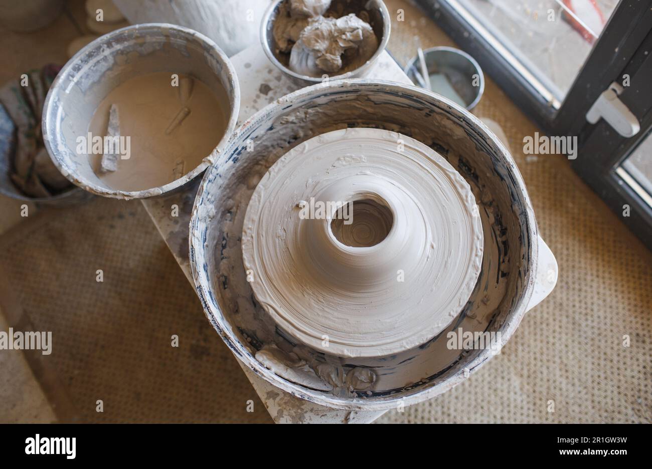 potter's wheel, a machine for working with clay Stock Photo - Alamy