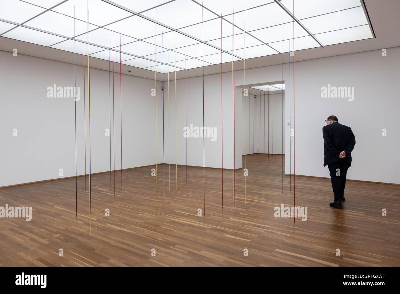 Exhibition Simple Facts by Fred Sandback at Hamburger Bahnhof art ...