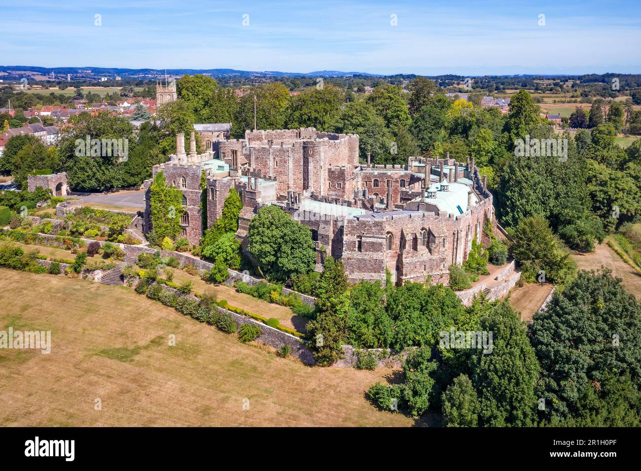 Berkeley castle hi-res stock photography and images - Alamy