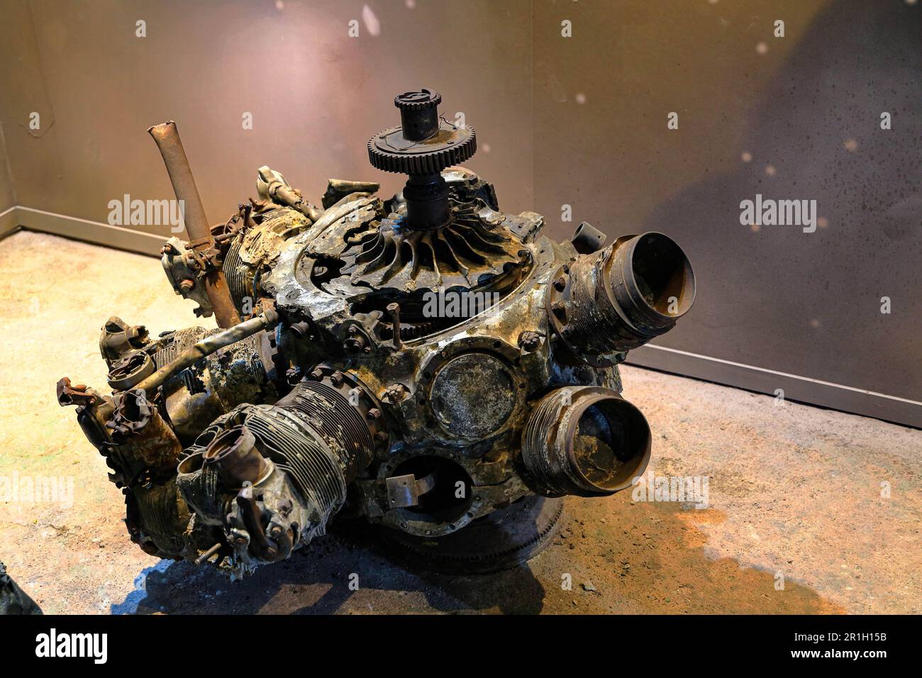 Broken Airplane cylinder engine, Vintage Airplane engine from crash ...
