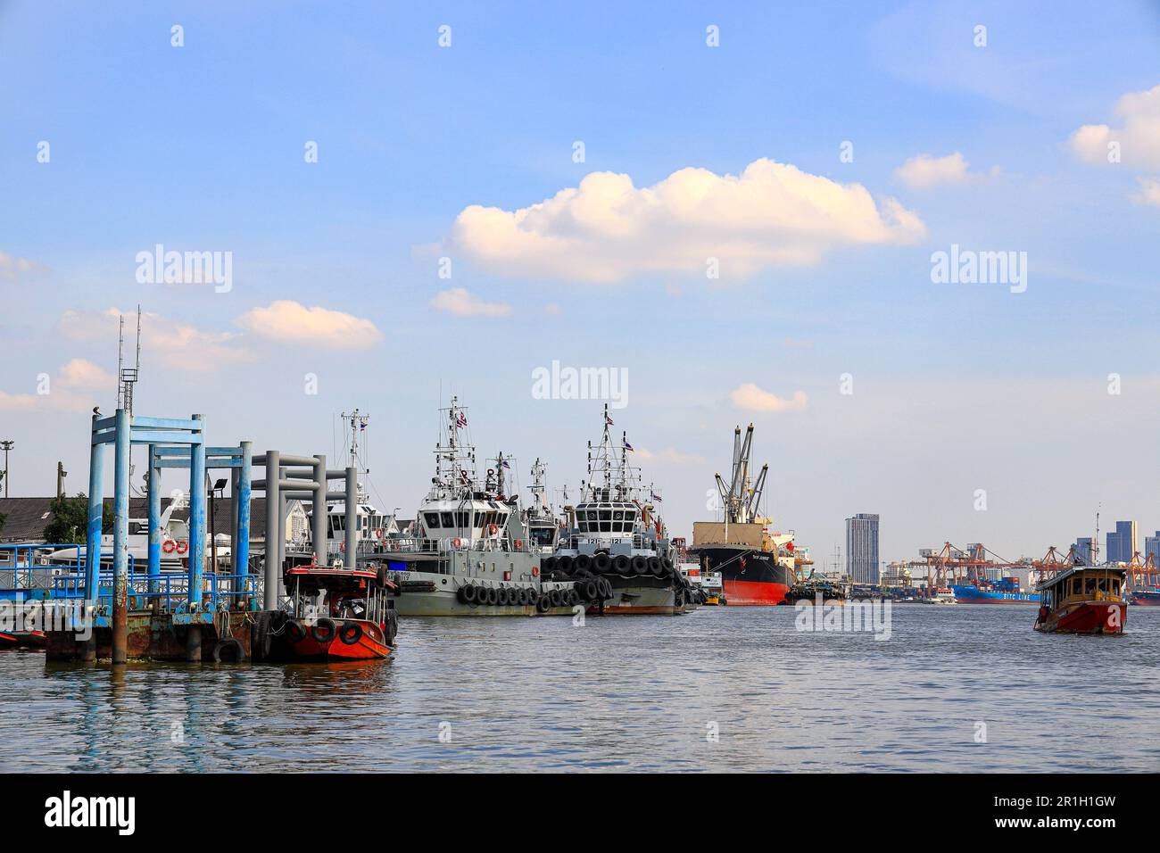The tug boat fleet on service at Bangkok shipping container terminal ...