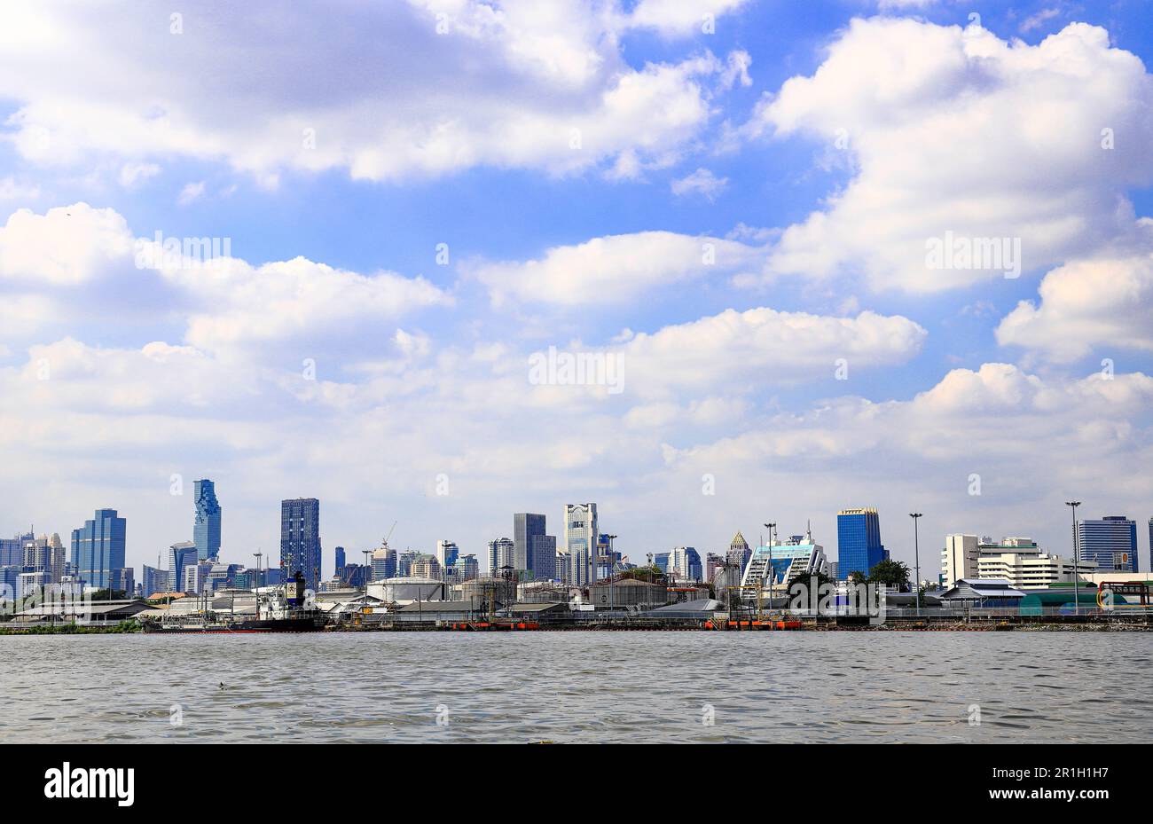 The Cargo ship or Freight ship fleet on service near Bangkok shipping ...