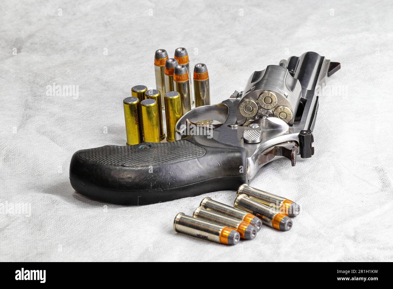 The compact revolver gun, j-frame m60 pistol left back end side view ...